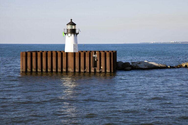 15 Best Ohio Lighthouses (to Check Out This Year!)
