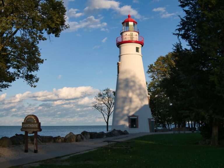 15 Best Ohio Lighthouses (to Check Out This Year!)